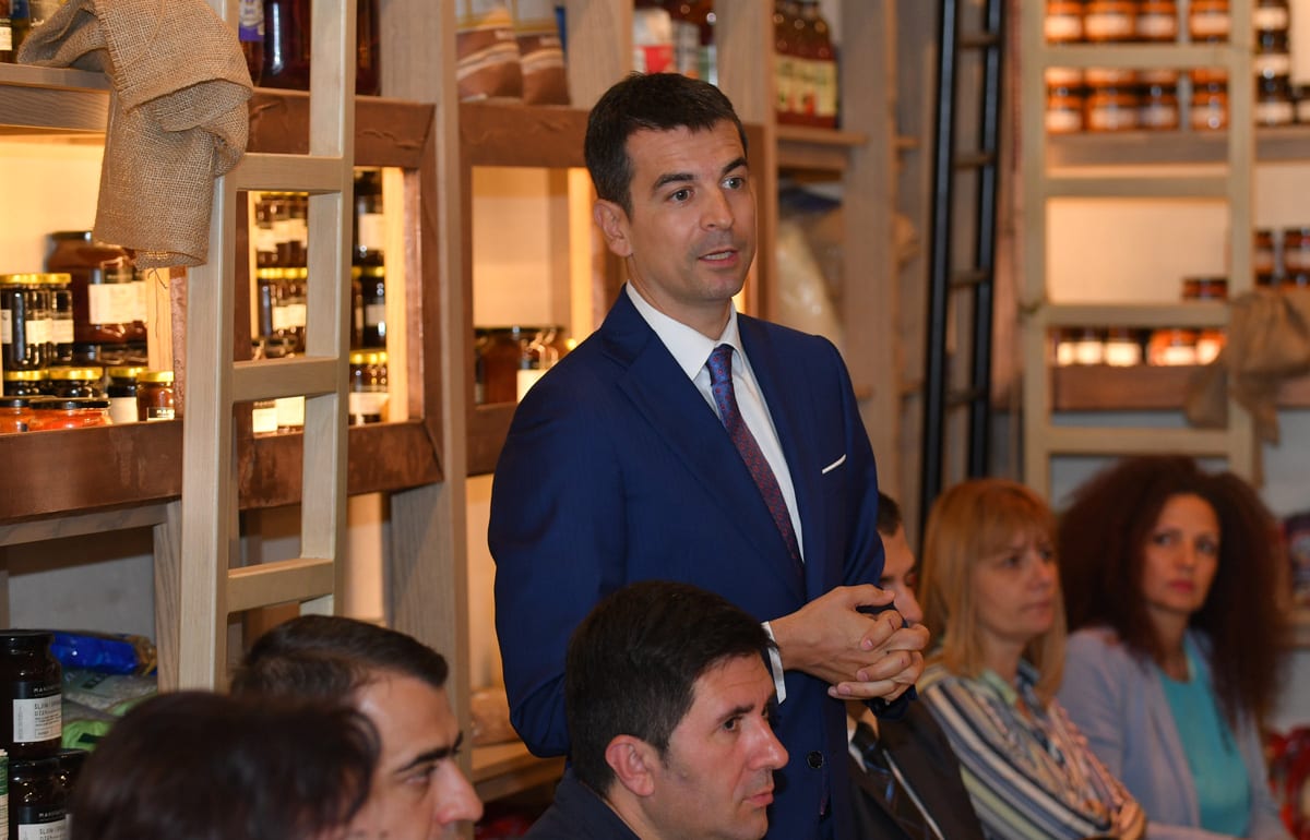 Banca Intesa Launches Intesa Farmer Contest - CorD Magazine