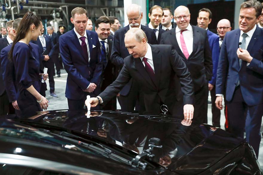 Putin opens Mercedes-Benz plant in Russia - CorD Magazine