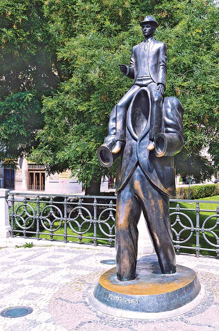 28 Of The Most Fascinating Public Sculptures