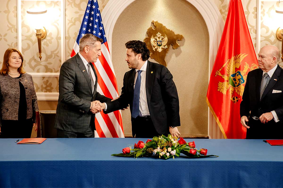 Amerikanci grade LNG terminal u Luci Bar