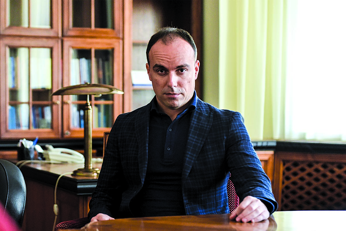 Dr Ivan Nikolić: High Risk and Gains