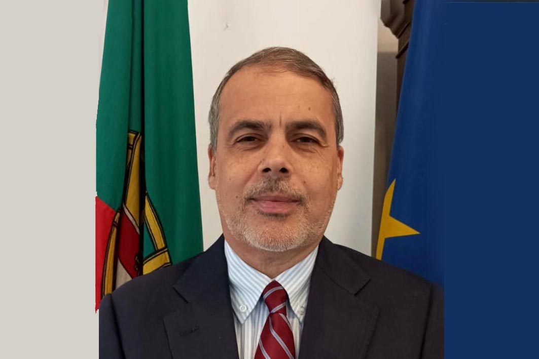 H.E. José Rui Velez Caroço, new Ambassador of Portugal to Serbia - CorD ...