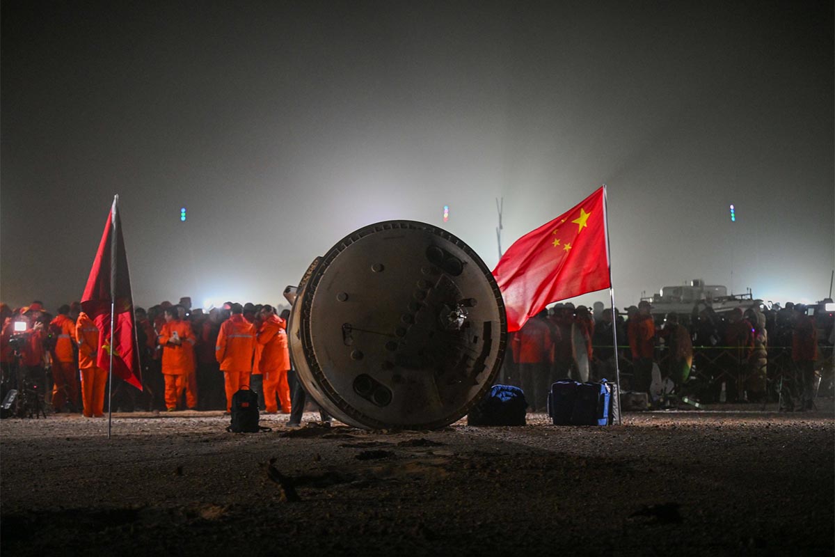 Chinese Astronauts Bring 34.6 Kilograms of Space Samples to Earth ...